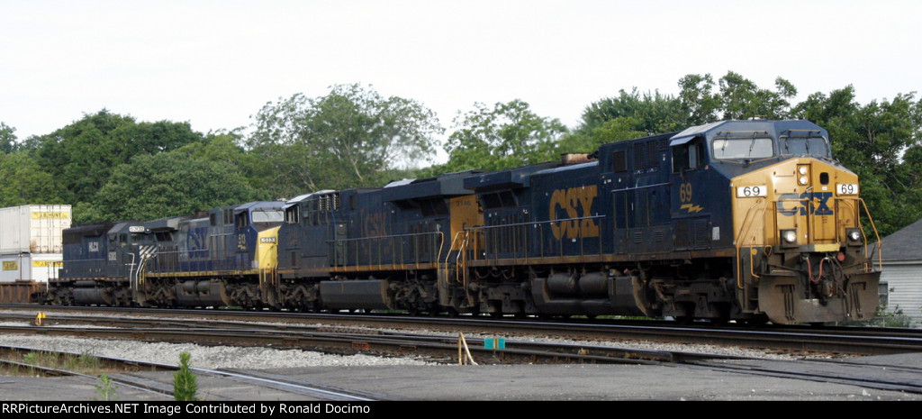 CSX 69 CSX 3148 CSX 513 HLCX 6302